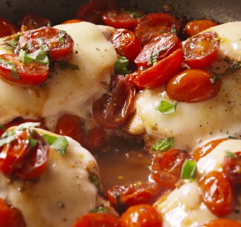 Caprese Chicken Recipe - The Free Cookbook Club
